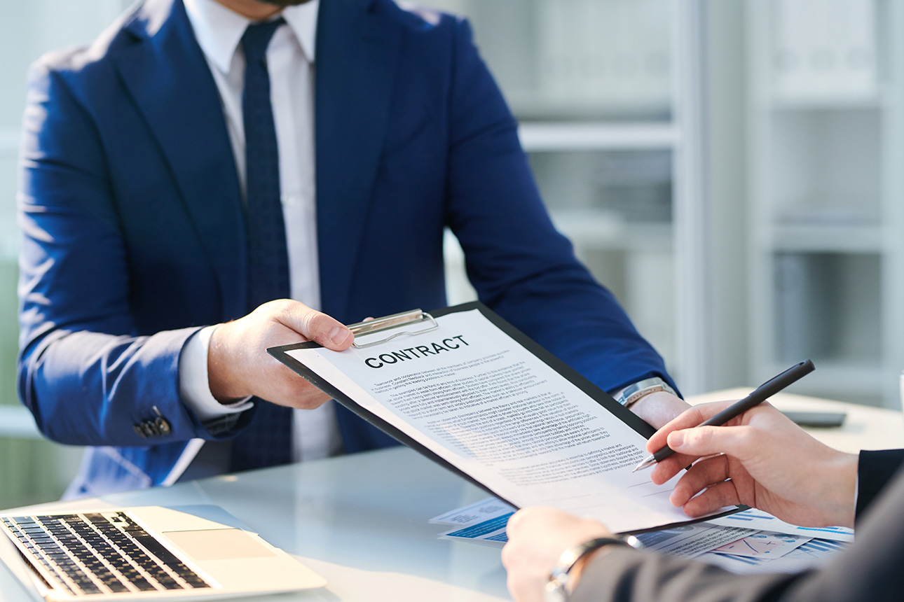 Rent-Back Agreement: Pros and Cons for the Seller and Buyer