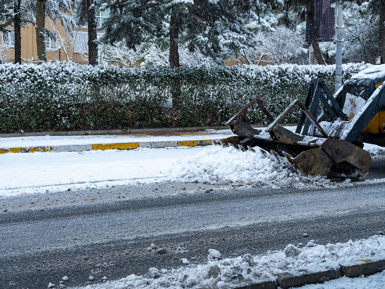 How To Properly Salt Or Sand Your Driveway Salt On Concrete: How To