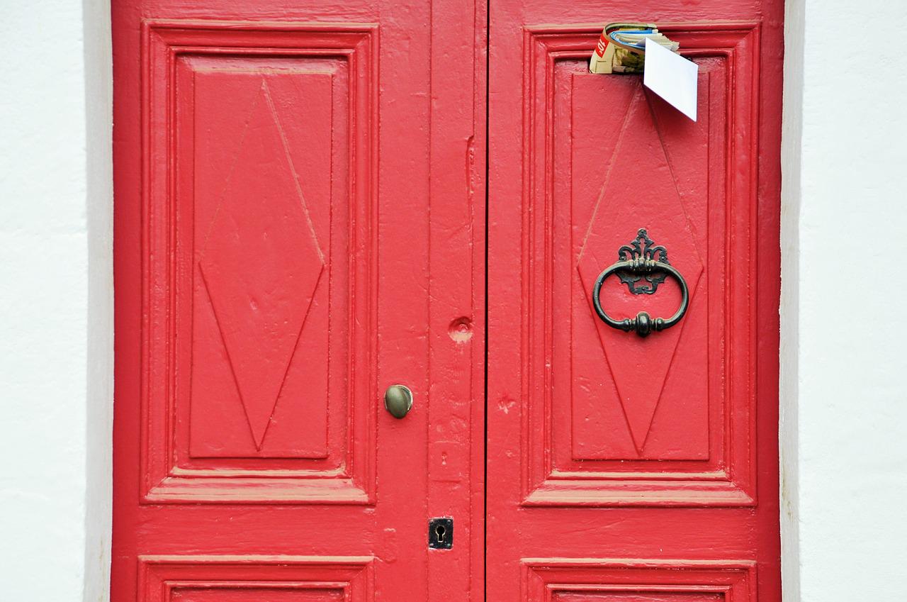 Red Entry Door Ideas to Consider For Your Home
