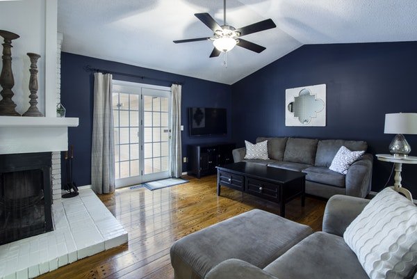 How to Choose Living Room Paint Colors That Are Perfect