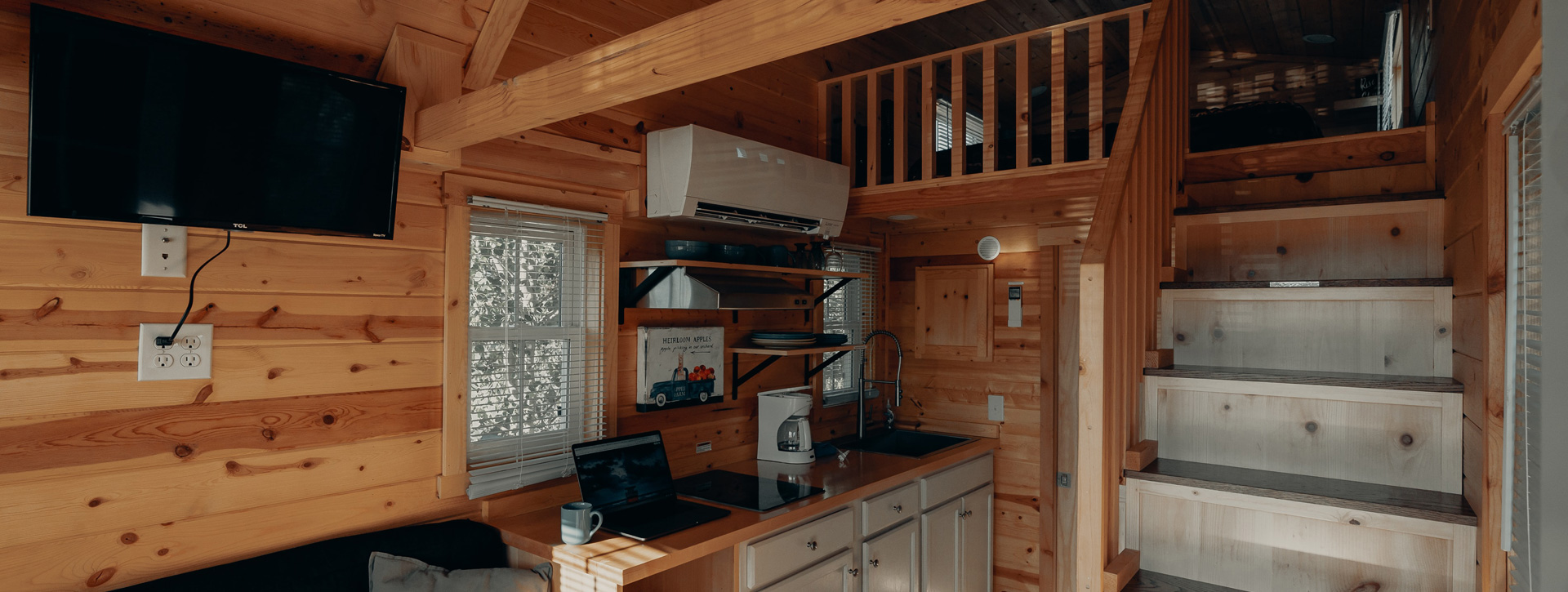 Essential DIY Hacks on How to Build a Tiny House